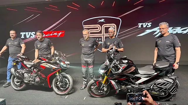 TVS Launches 20th Anniversary Special Edition Apache Motorcycles - BikeWale