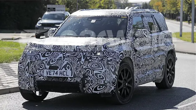 Land Rover Defender to go All-electric by 2027 - CarWale