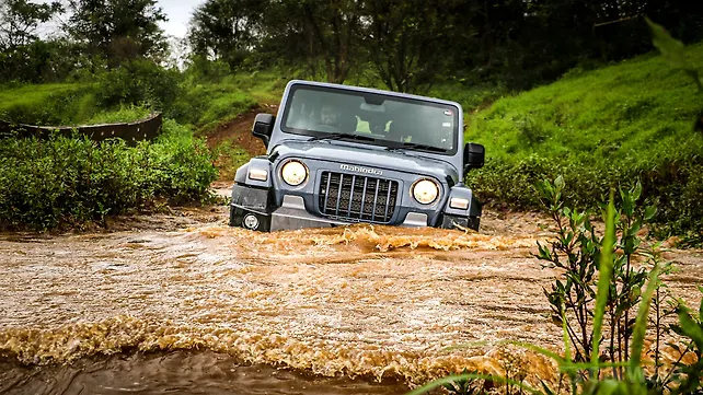 Mahindra Thar Price - Images, Colours & Reviews - CarWale