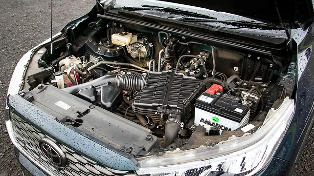 Toyota Innova Hycross Hybrid Real-World Mileage Tested - CarWale