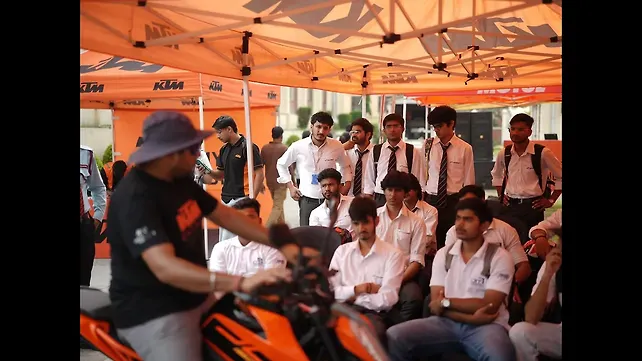 KTM India Introduces Safe Riding Program in Colleges - BikeWale