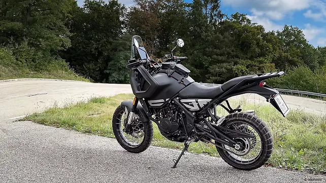 Brixton Storr 500: Review Image Gallery - BikeWale