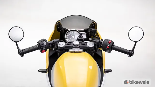 Triumph Thruxton 400: Road Test Review - BikeWale