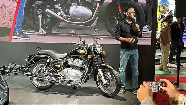 EICMA 2025: Royal Enfield Bullet 650 Unveiled - BikeWale