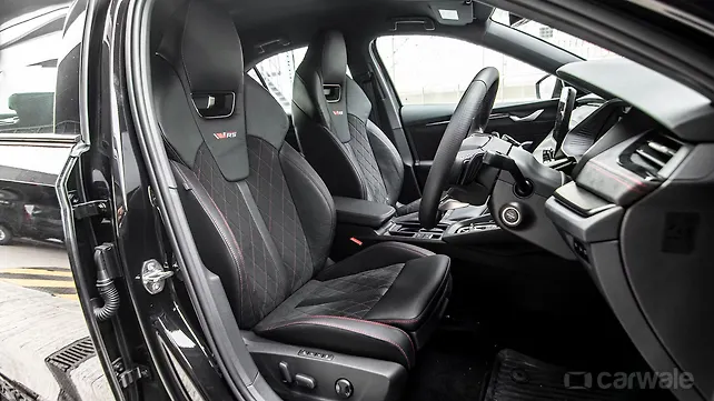 New Skoda Octavia RS First Drive Review - CarWale
