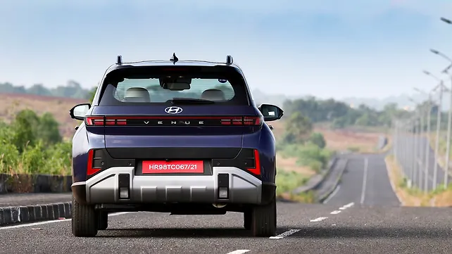 2025 Hyundai Venue Diesel Automatic First Drive Review | CarTrade