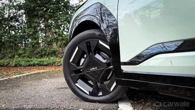 Kia EV3 First Drive Review - CarWale