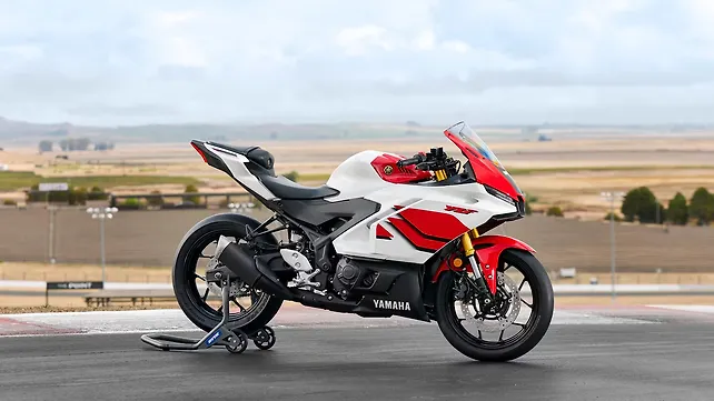 Yamaha R3 70th Anniversary Special Edition: Image Gallery - BikeWale