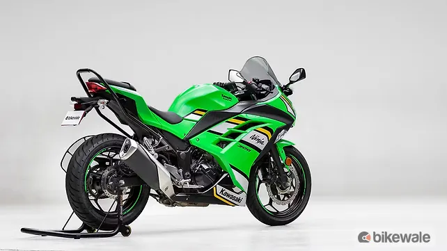 Kawasaki Ninja 300: Road Test Review - BikeWale