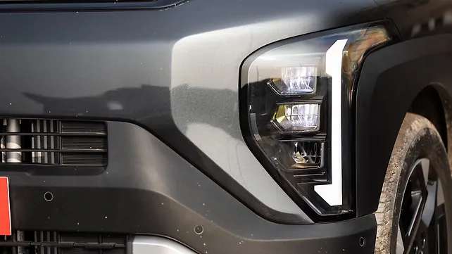 Kia Syros HTK (EX) Variant Launched at Rs. 9.89 Lakh - CarWale