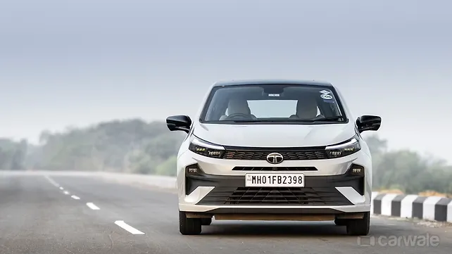 2025 Tata Altroz CNG Manual First Drive Review - CarWale