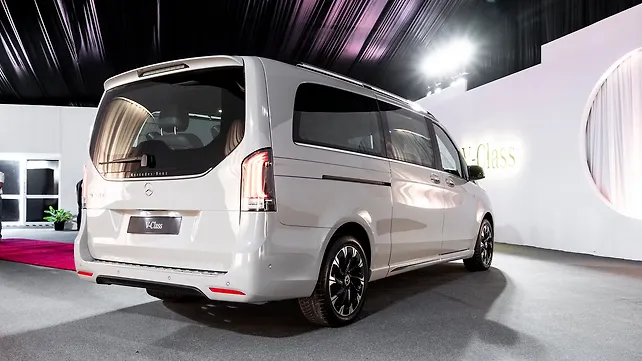Mercedes-Benz V-Class Launched in India at Rs. 1.40 Crore - CarWale