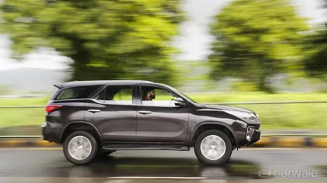 Toyota Fortuner Review: Pros and Cons - CarWale