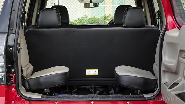 Mahindra TUV300 Review: Pros and Cons - CarWale