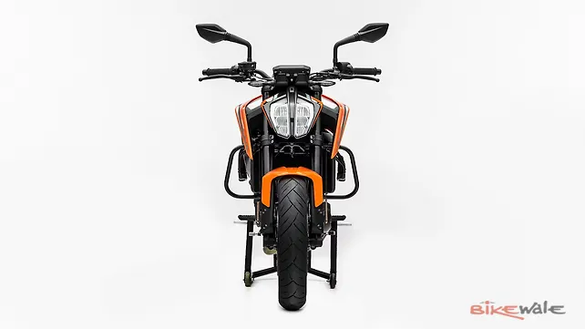 KTM Duke 790 Price, Images & Used Duke 790 Bikes - BikeWale