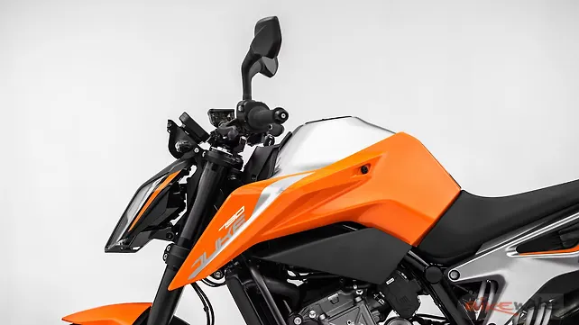KTM 790 Duke Front Footpeg Image - BikeWale