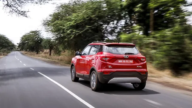 Mahindra XUV300 Diesel AMT Review: Pros and Cons - CarWale