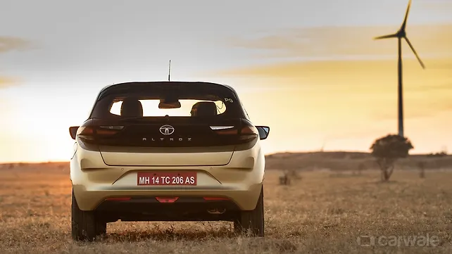 Tata Altroz 1.2 Petrol First Drive Review - CarWale