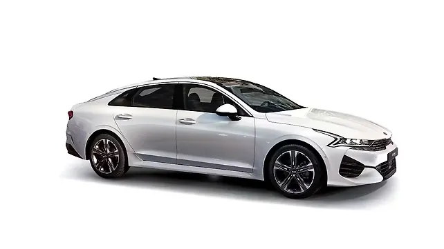 2020 Kia K5 fastback sedan revealed - CarWale