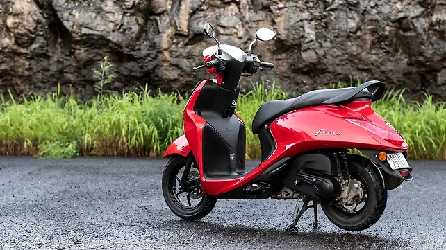 Images of Yamaha Fascino 125 | Photos of Fascino 125 - BikeWale