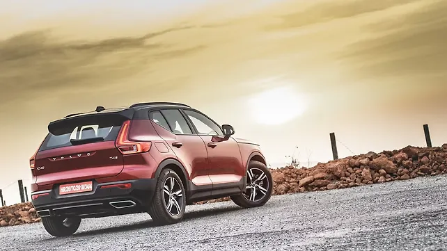 Volvo XC40 T4 R-Design - Now in pictures - CarWale