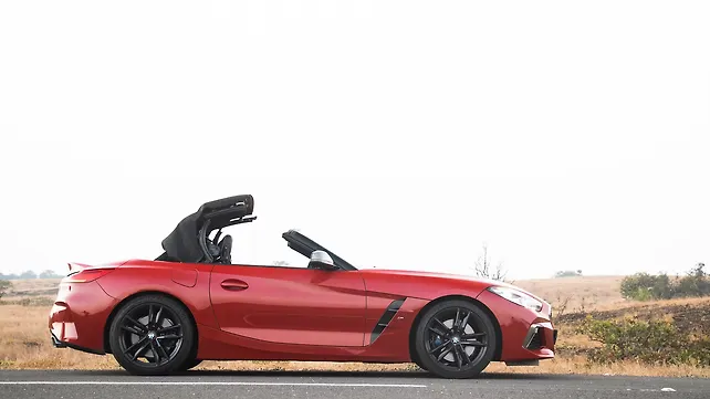 BMW Z4 Price - Images, Colours & Reviews - CarWale