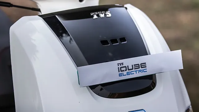 TVS iQube 360 view - BikeWale