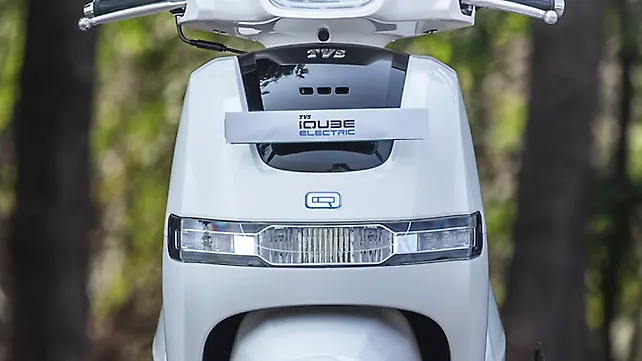 TVS iQube 360 view - BikeWale