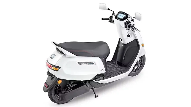 TVS iQube 360 view - BikeWale