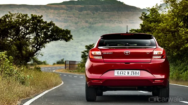 Toyota Glanza Review: Pros and Cons - CarWale