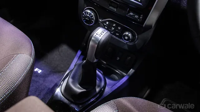Renault Duster Petrol Turbo at 2020 Auto Expo - Now in pictures - CarWale
