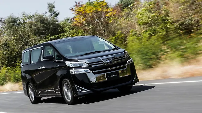 Toyota Vellfire First Drive Review - CarWale