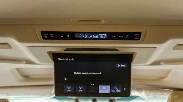 Toyota Vellfire First Drive Review - CarWale