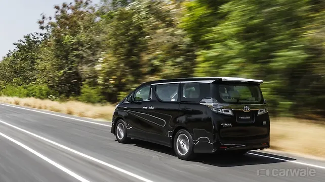 Toyota Vellfire Executive Lounge – Now in pictures - CarWale