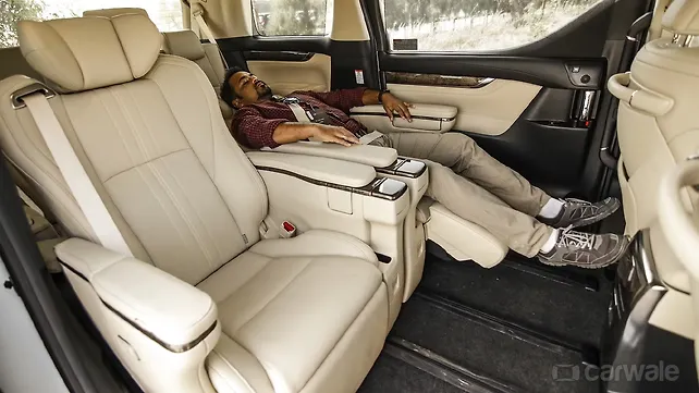 Toyota Vellfire Executive Lounge – Now in pictures - CarWale