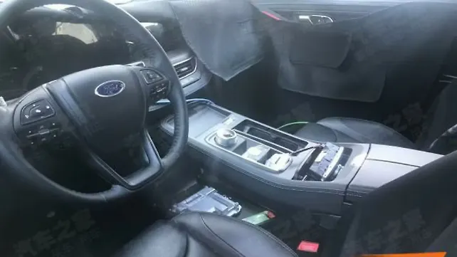 2021 Ford Endeavour spied testing for the first time - CarWale