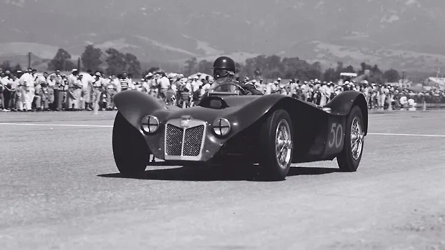 MG Racing Legends - CarWale