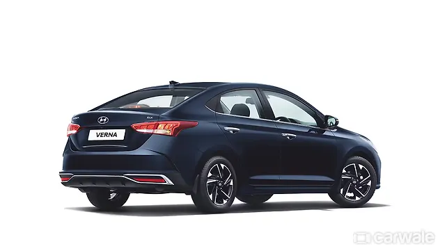 Hyundai Verna: Old vs New - CarWale