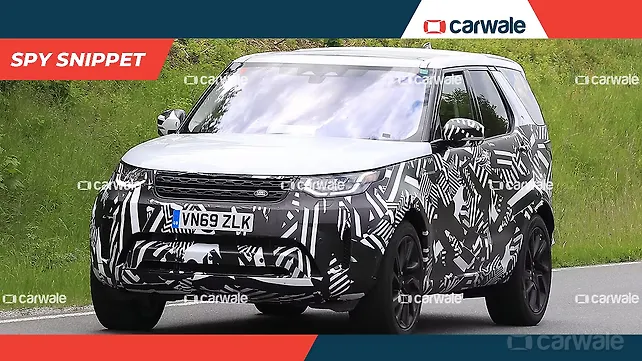 New Land Rover Discovery facelift spotted testing - CarWale