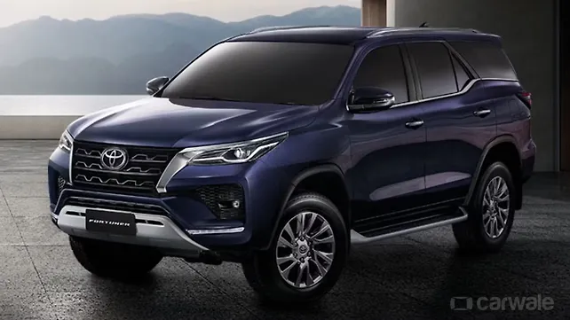 India-bound Toyota Fortuner facelift - Top 5 exterior highlights - CarWale