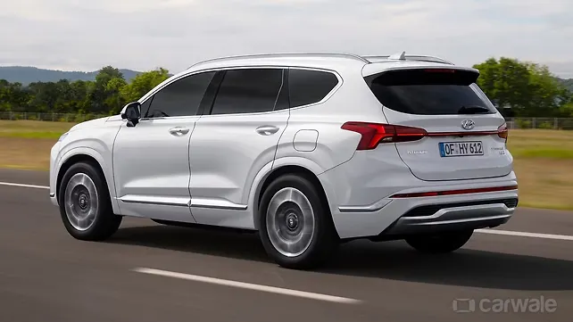 Fourth-gen Hyundai Santa Fe - Now in pictures - CarWale