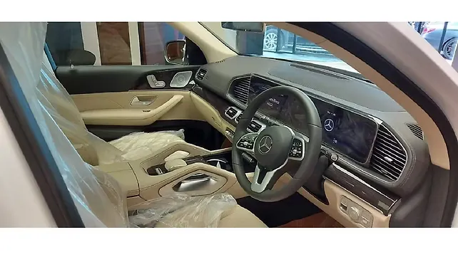 New Mercedes-Benz GLS begins arriving at dealerships - CarWale
