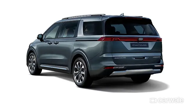 New-gen Kia Carnival breaks cover - CarWale