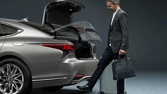 New Lexus LS sedan - Now in pictures - CarWale