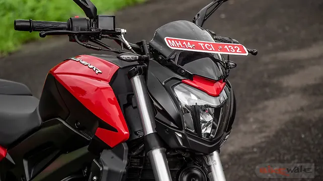 Bajaj Dominar 250 Right Side View Image - BikeWale