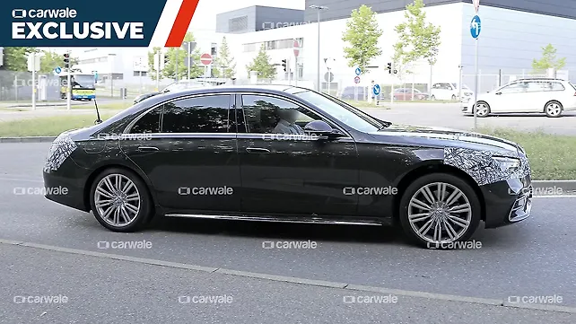 Next-generation Mercedes-Benz S-Class spied with minimal camouflage ...