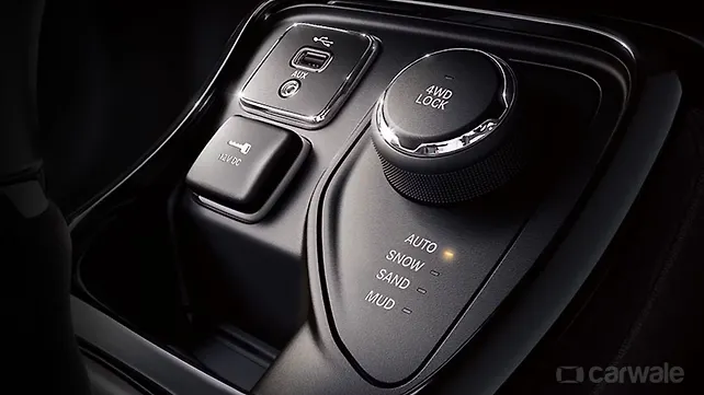 Jeep Compass Night Eagle Edition - Top 3 interior highlights - CarWale