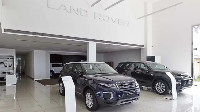 Jaguar Land Rover opens new showroom in Lucknow - CarWale