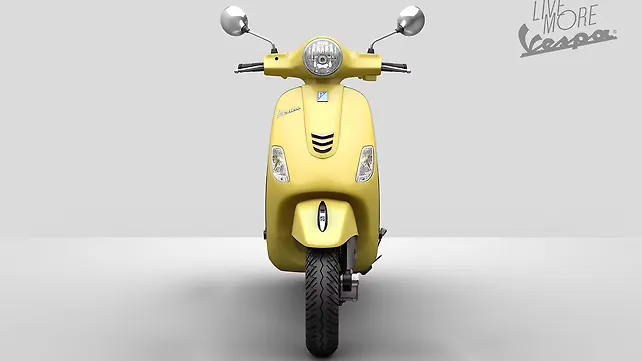 Vespa ZX 125 Rear View Image - BikeWale
