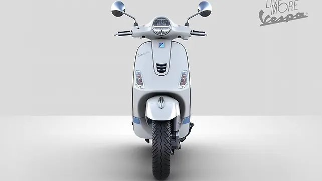 Vespa VXL 125 Front View Image - BikeWale
